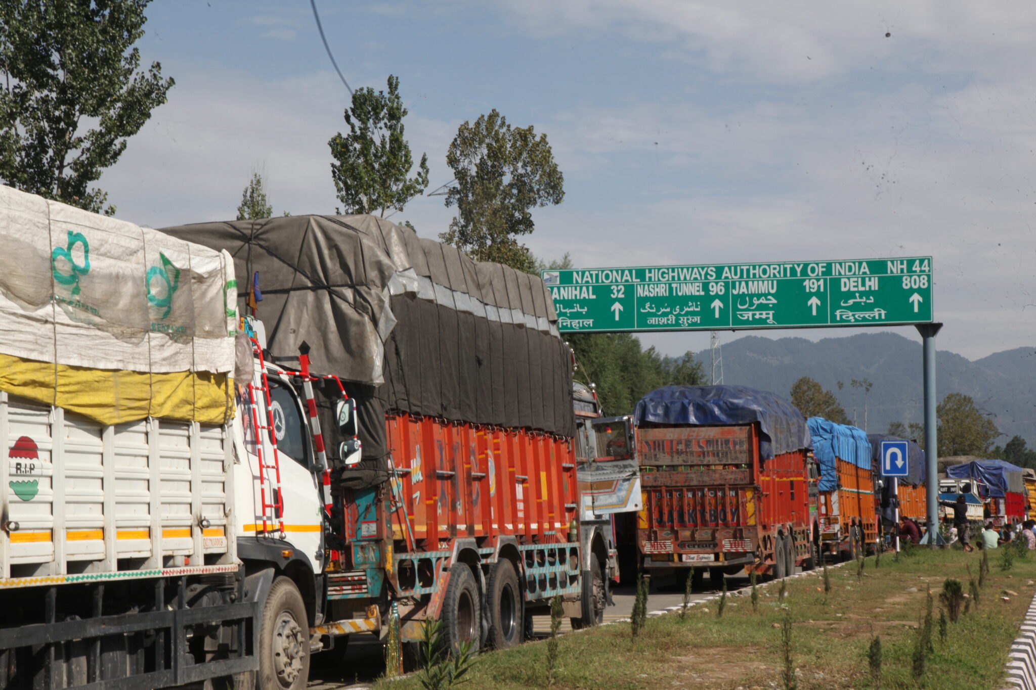 Heavy vehicle movement from Srinagar to Jammu allowed tomorrow: IG ...