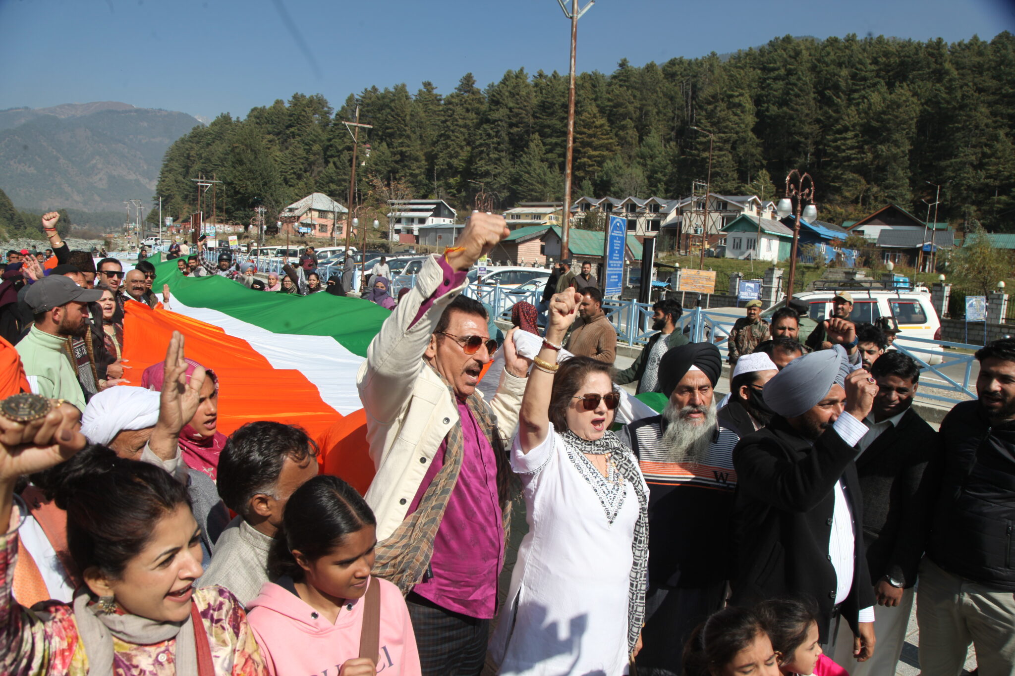 Multi-Faith Delegation of Indian Minorities Federation Pays Tribute to ...